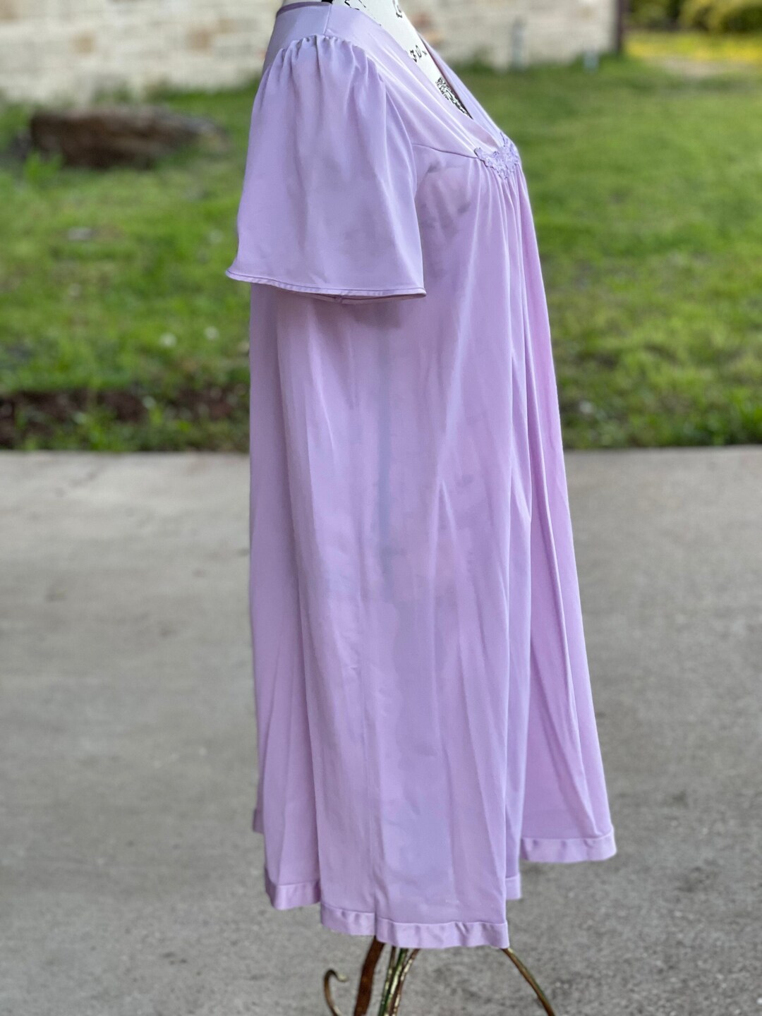 Vintage Purple House Dress, Lilac Nightgown, 60s Nightie, Lavender Mumu ...