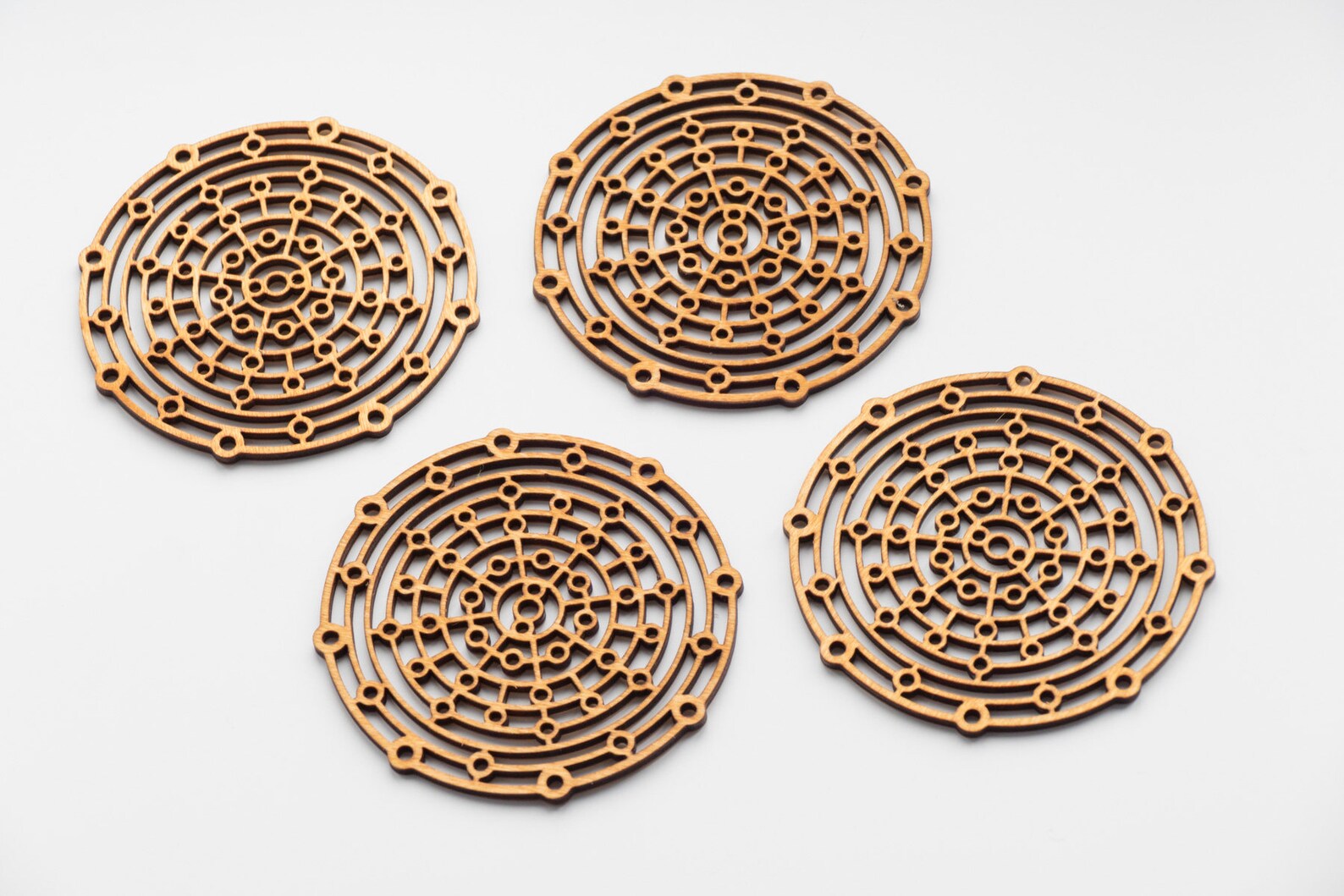 Round Warm Pine Wood Coasters Maze Pattern Various Set | Etsy