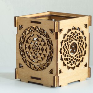 Hindu Mandala Sri Yantra Wooden Tealight Shadow Lantern Candle Holder ...