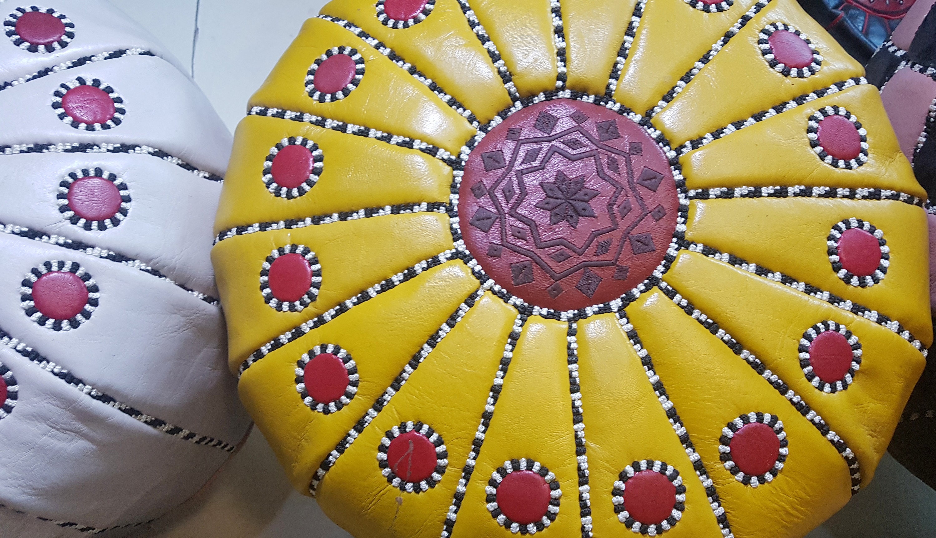 Unique Handcrafted Pièce Moroccan Pouf Vintage Pouf Arabic - Etsy