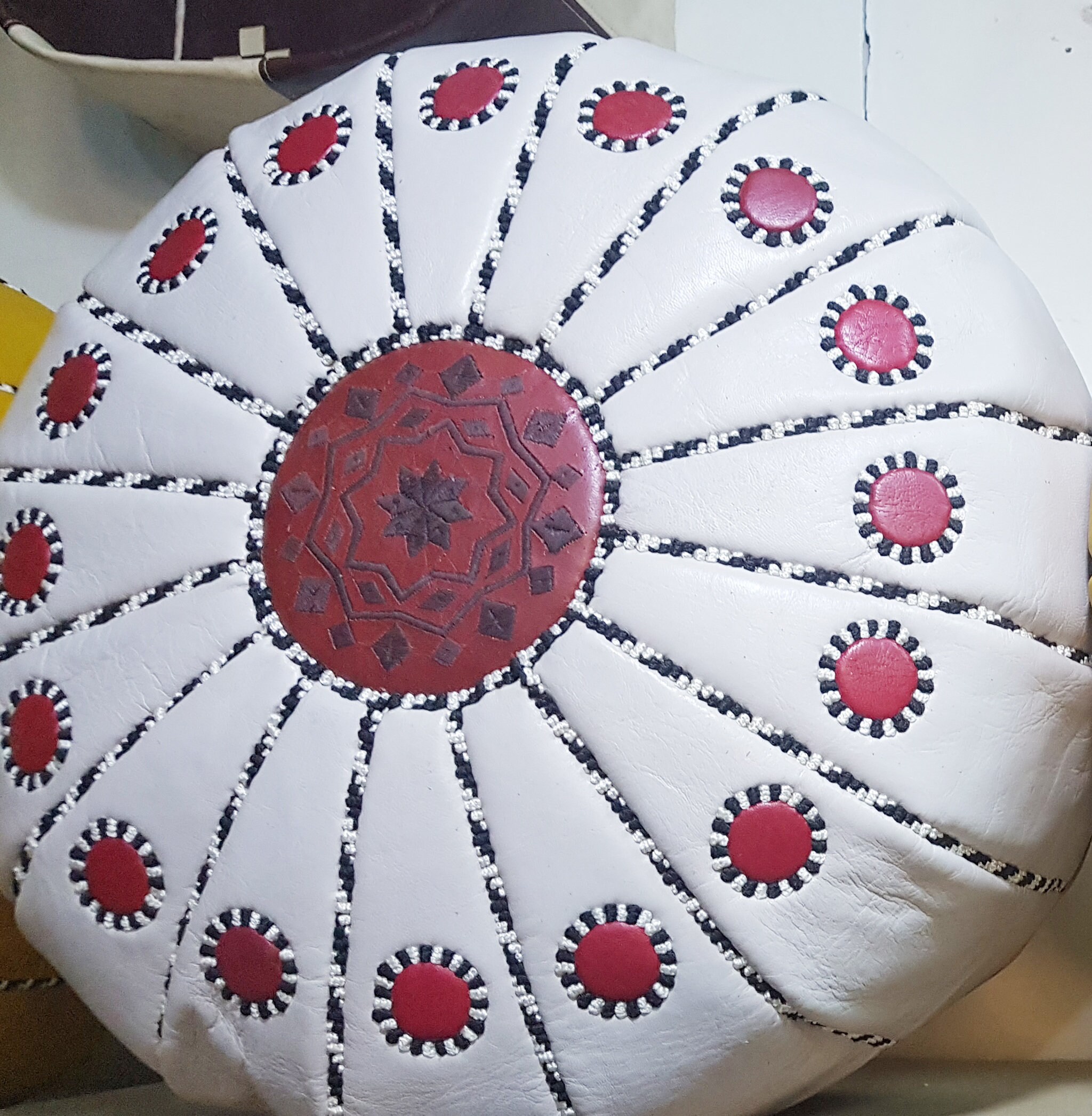 Unique Handcrafted Pièce Moroccan Pouf Vintage Pouf Arabic - Etsy