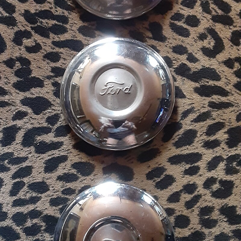 Vintage Hubcaps - Etsy