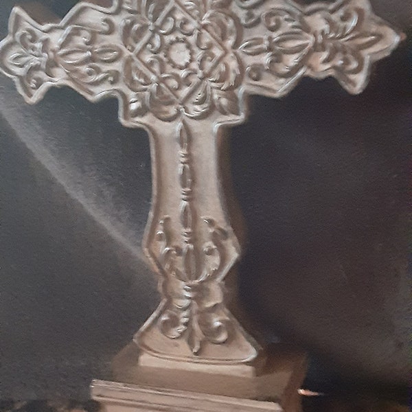 Free Standing Cross - Etsy
