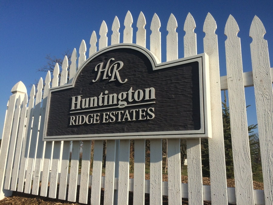 CUSTOM NEIGHBORHOOD SIGNS | Development Sign | Personalized Signs ...