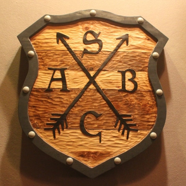 Family Coat of Arms Wood Sign - Etsy