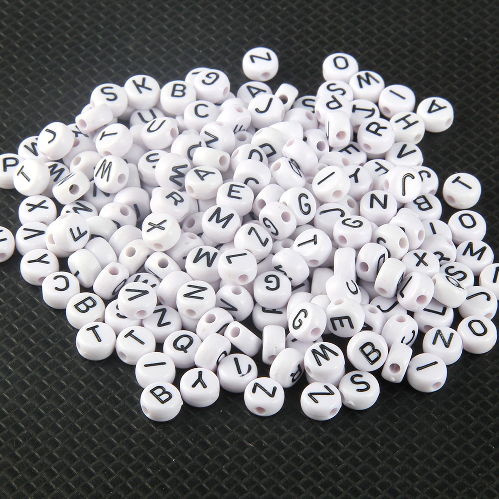 100 Pcs Letter Beads Black Alphabet Beads Mixed White Acrylic English ...