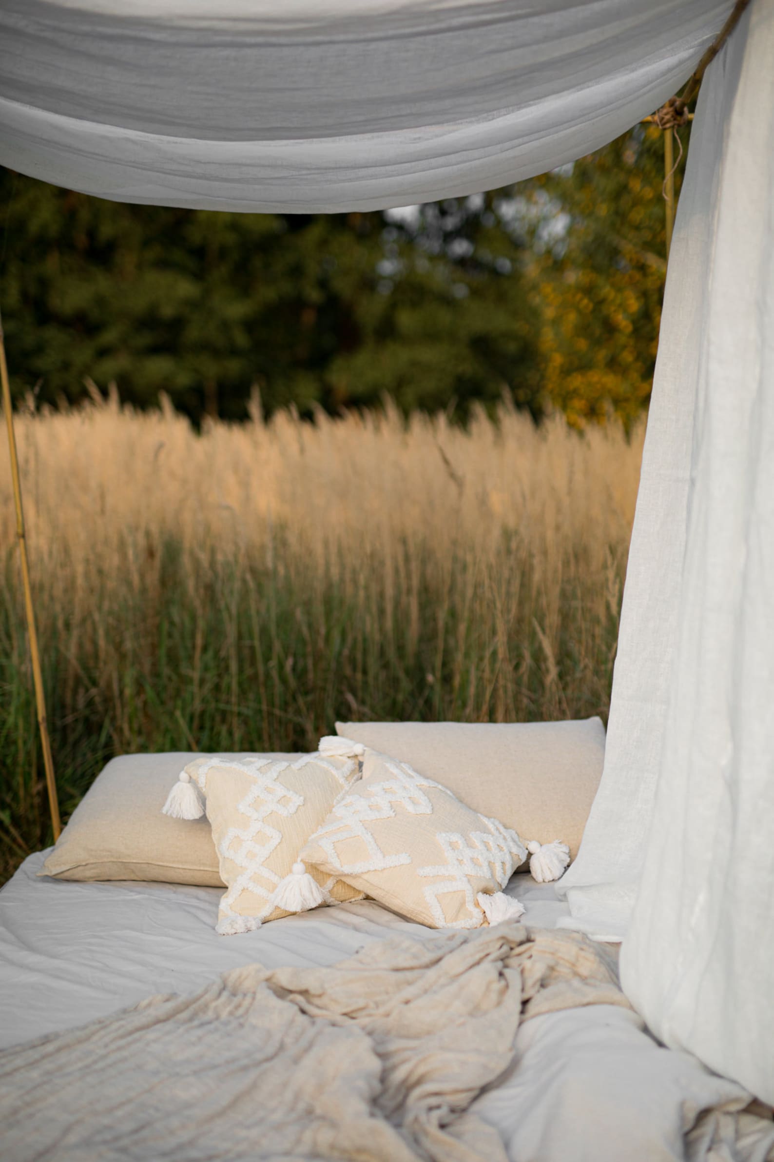 Linen Bed Canopy Shawl, King Bed White Canopy, Canopy Bed Drapes - Etsy