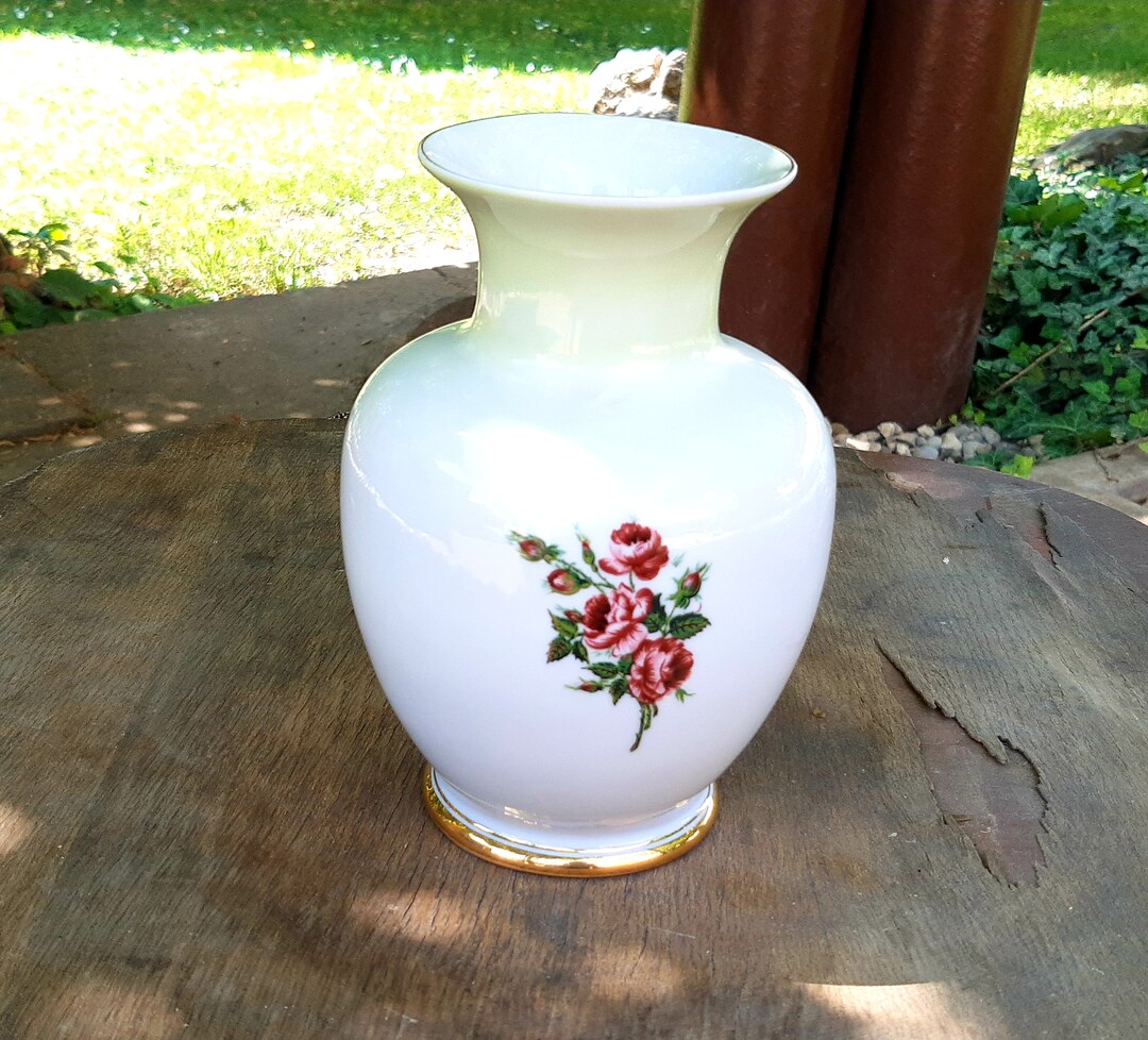 Hand-painted Hollohazi Porcelain Vase With Floral Design, 7.08 Inches ...