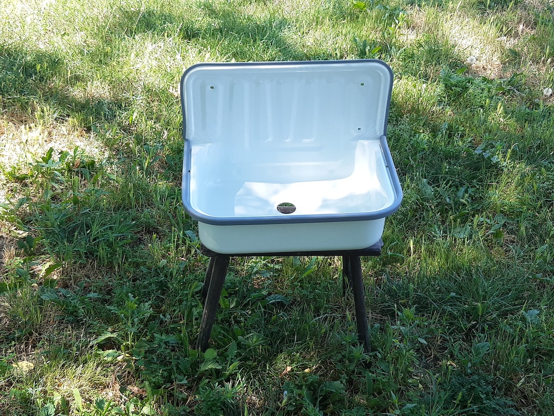 Vintage Farmhouse Wall Mounted Kitchen Sink, Laundry Sink, Bathroom ...