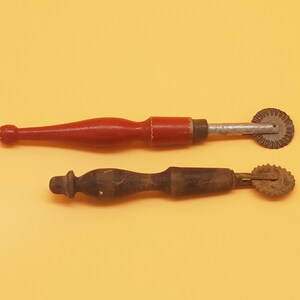 Vintage Rusty Pastry Dough Cutters With Wooden Handle Set of 2, Pastry ...