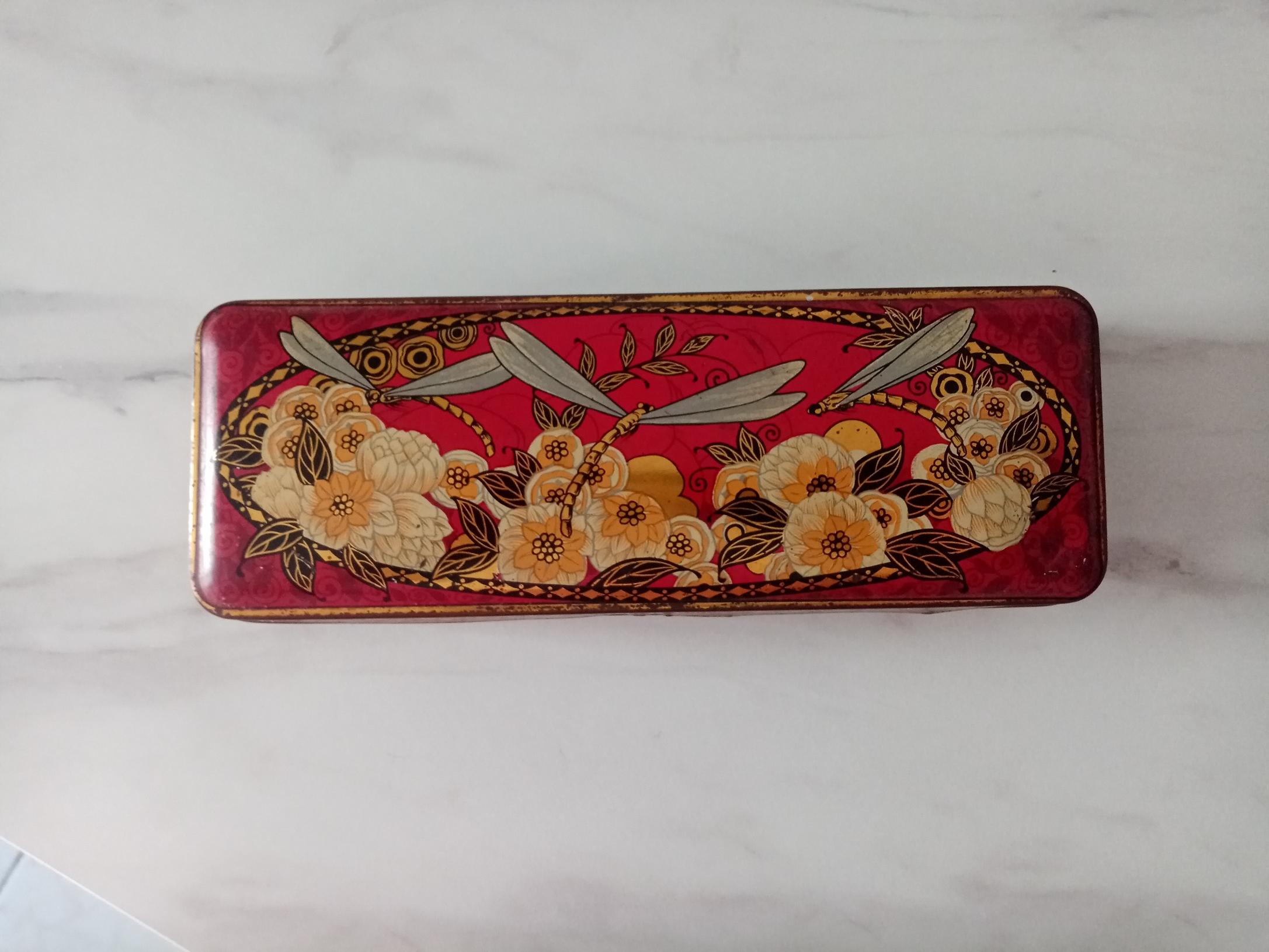 1920s Art Deco Stylish Storage Tin. Beautiful Red and Dragonfly ...