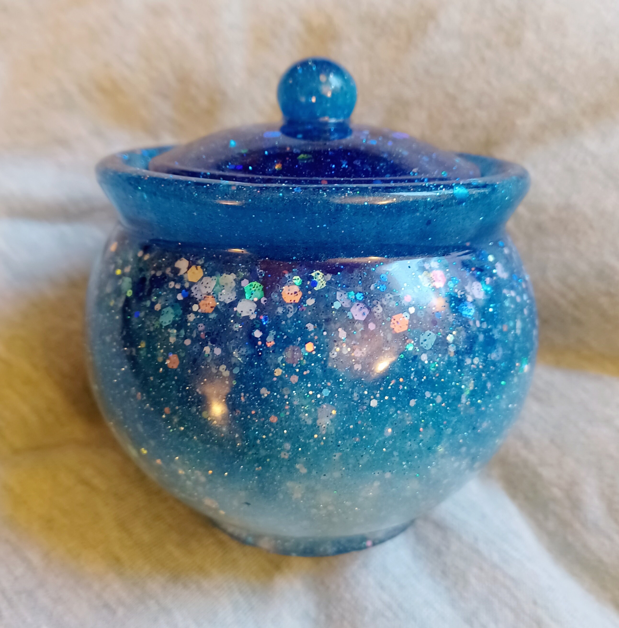 Round Resin Jar With Lid - Etsy