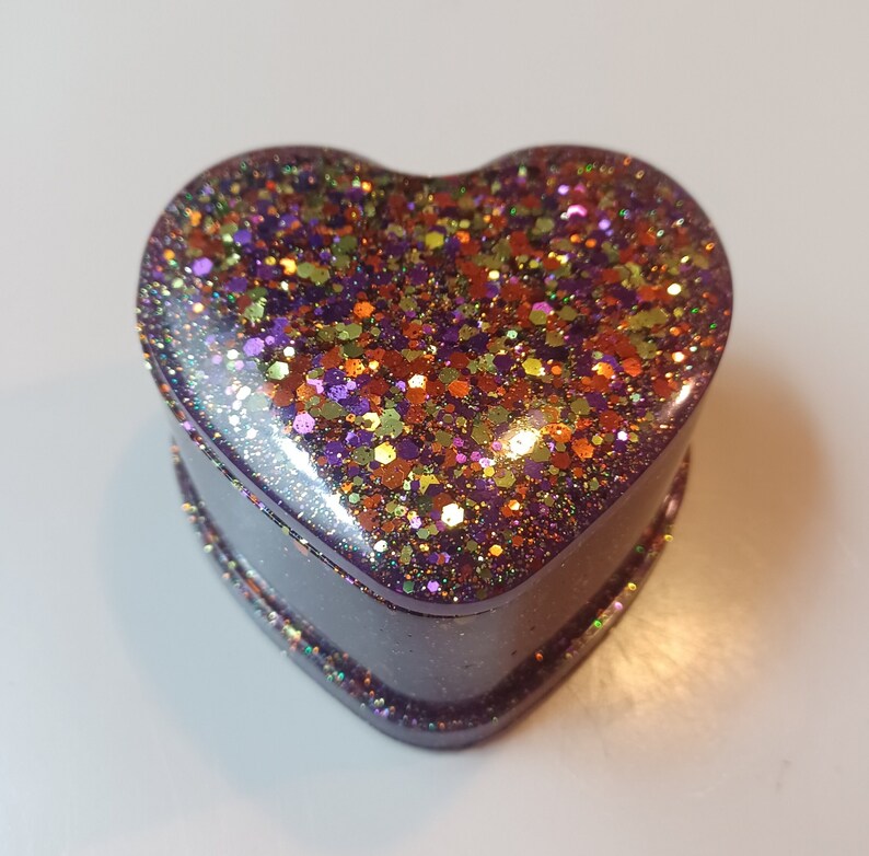 Heart-shaped Resin Trinket Box With Lid - Etsy