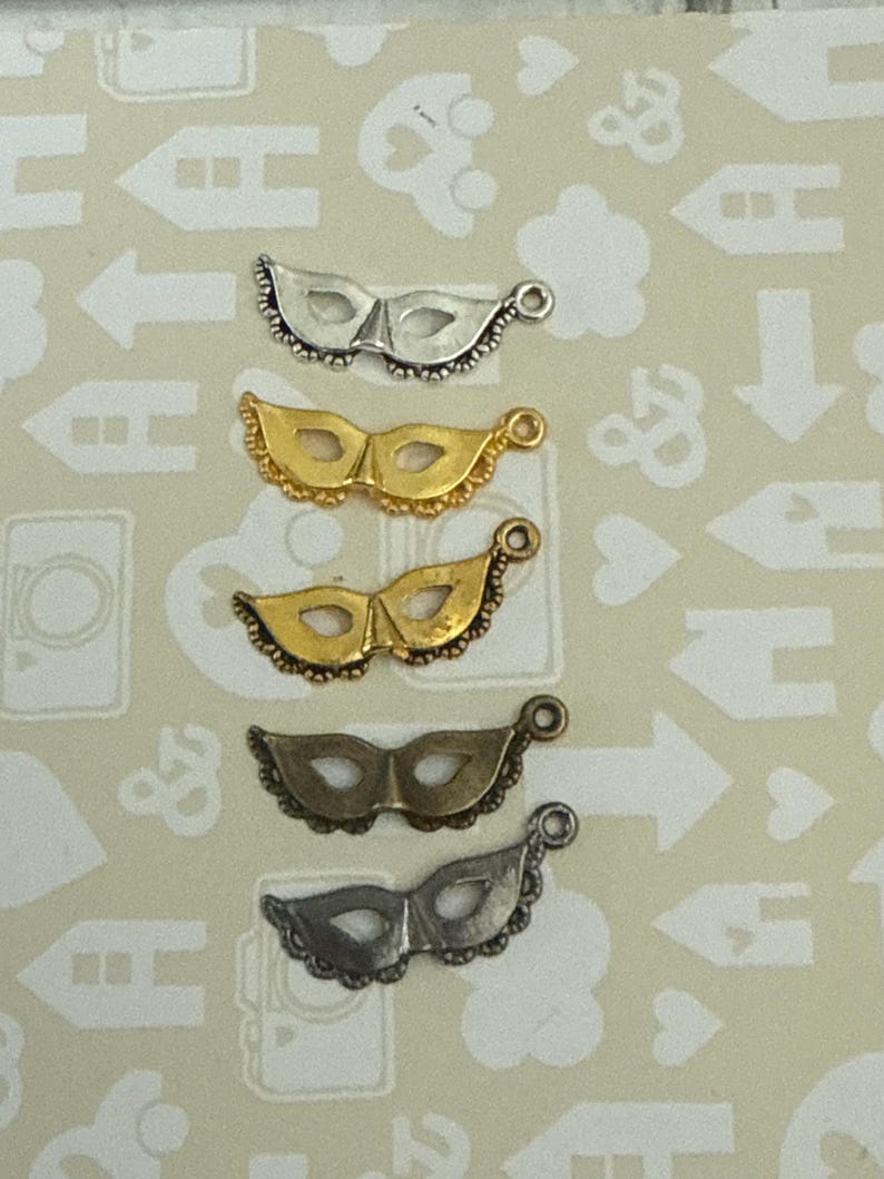 Masquerade Mask Charms: Zinc Alloy, Silver, Gold, Bronze (31x12mm) - Etsy