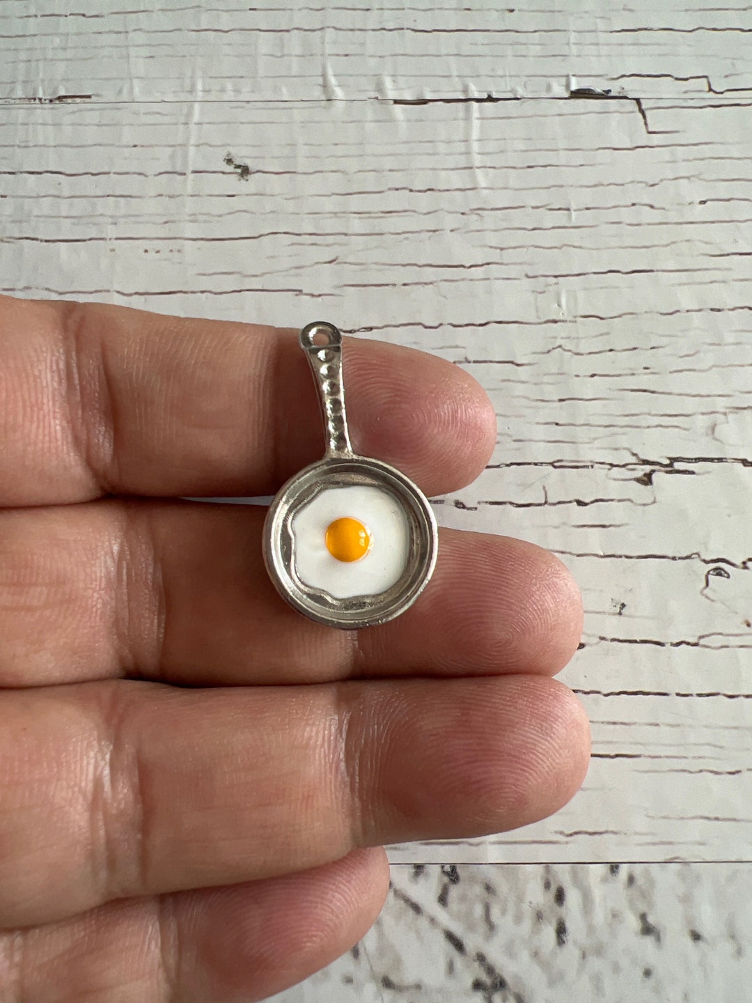 2D Frying Pan Charm, Fried Eggs Charms, Frying Pan Charms, Rhodium ...