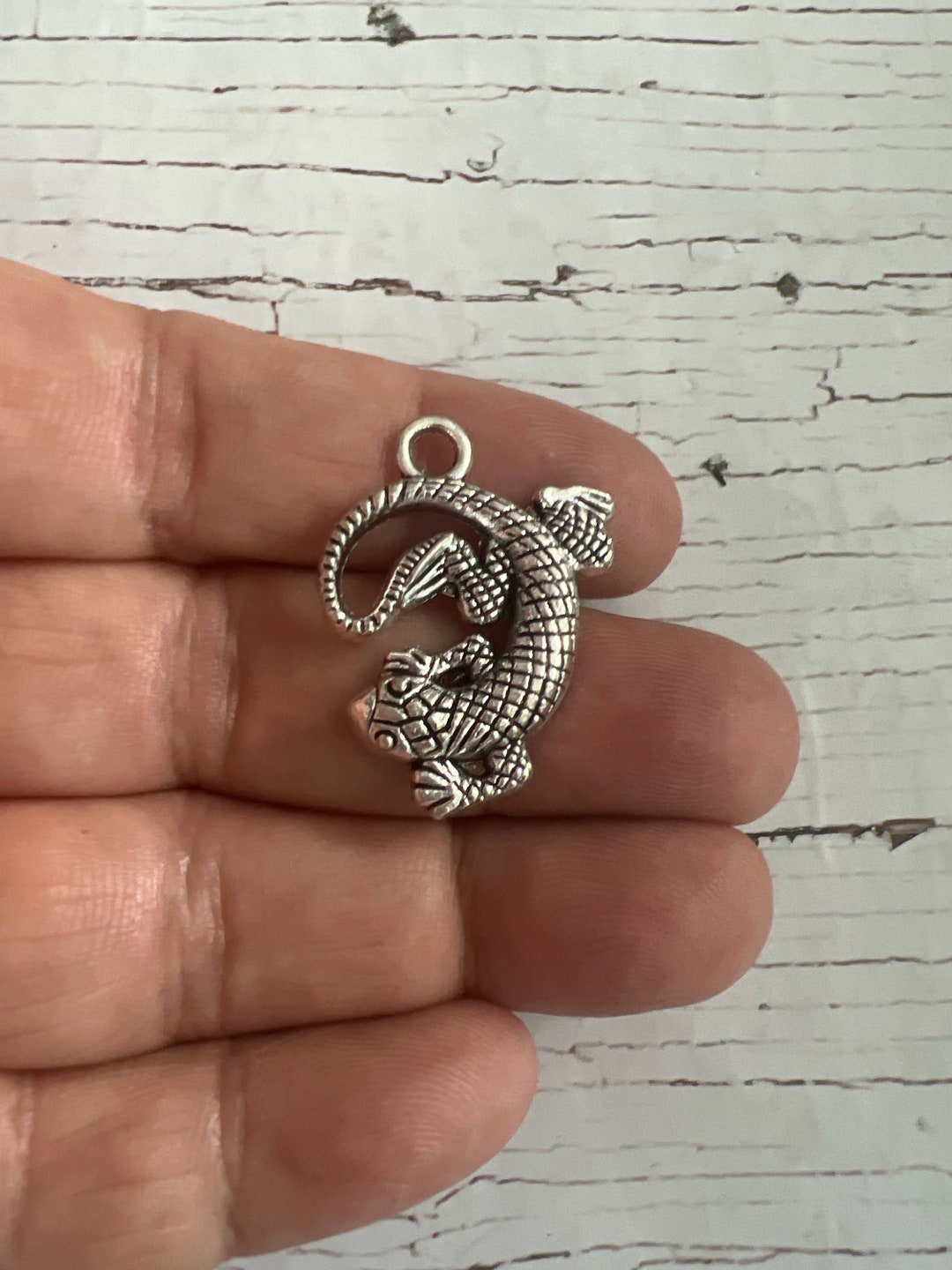 Tibetan Silver Gecko Lizard, Animal Charms, Silver Lizard Charm, Gecko ...