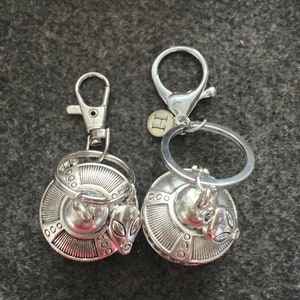 Spaceship Keychain, Out of Space Jewelry, Interstellar, UFO Keychain ...
