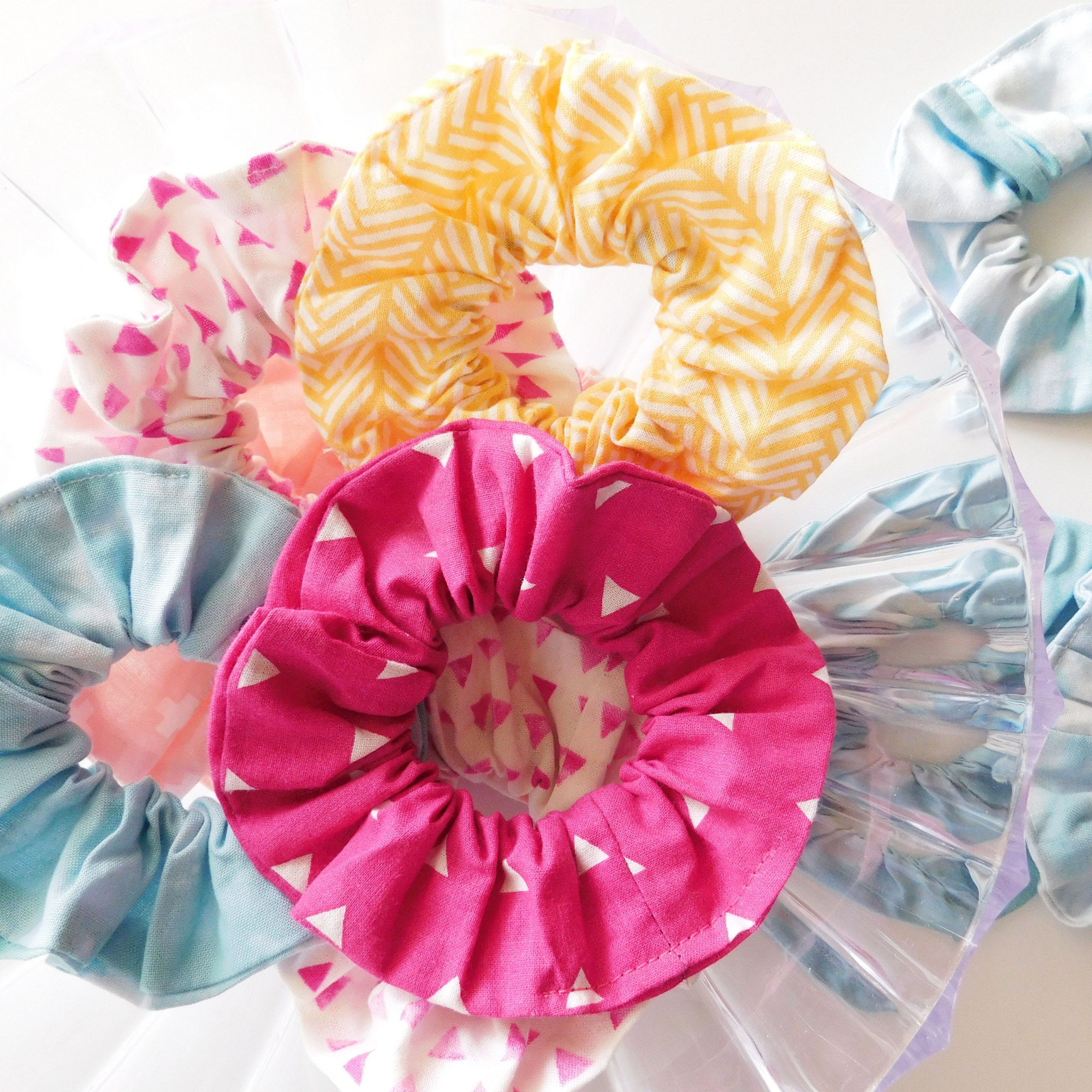 Scrunchie Sewing Pattern for Multiple Sizes, Full Color Step-by-step ...
