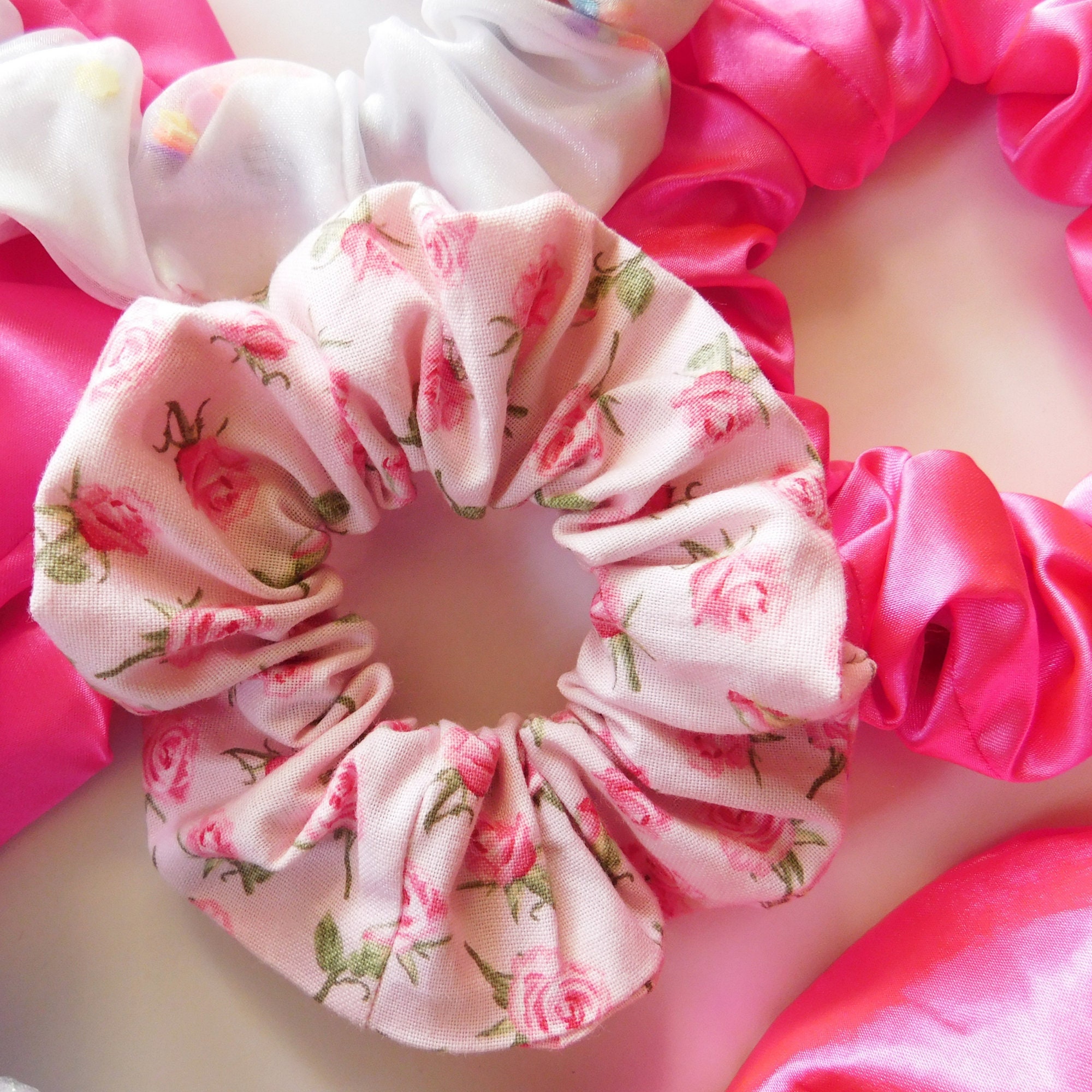 Scrunchie Sewing Pattern for Multiple Sizes, Full Color Step-by-step ...