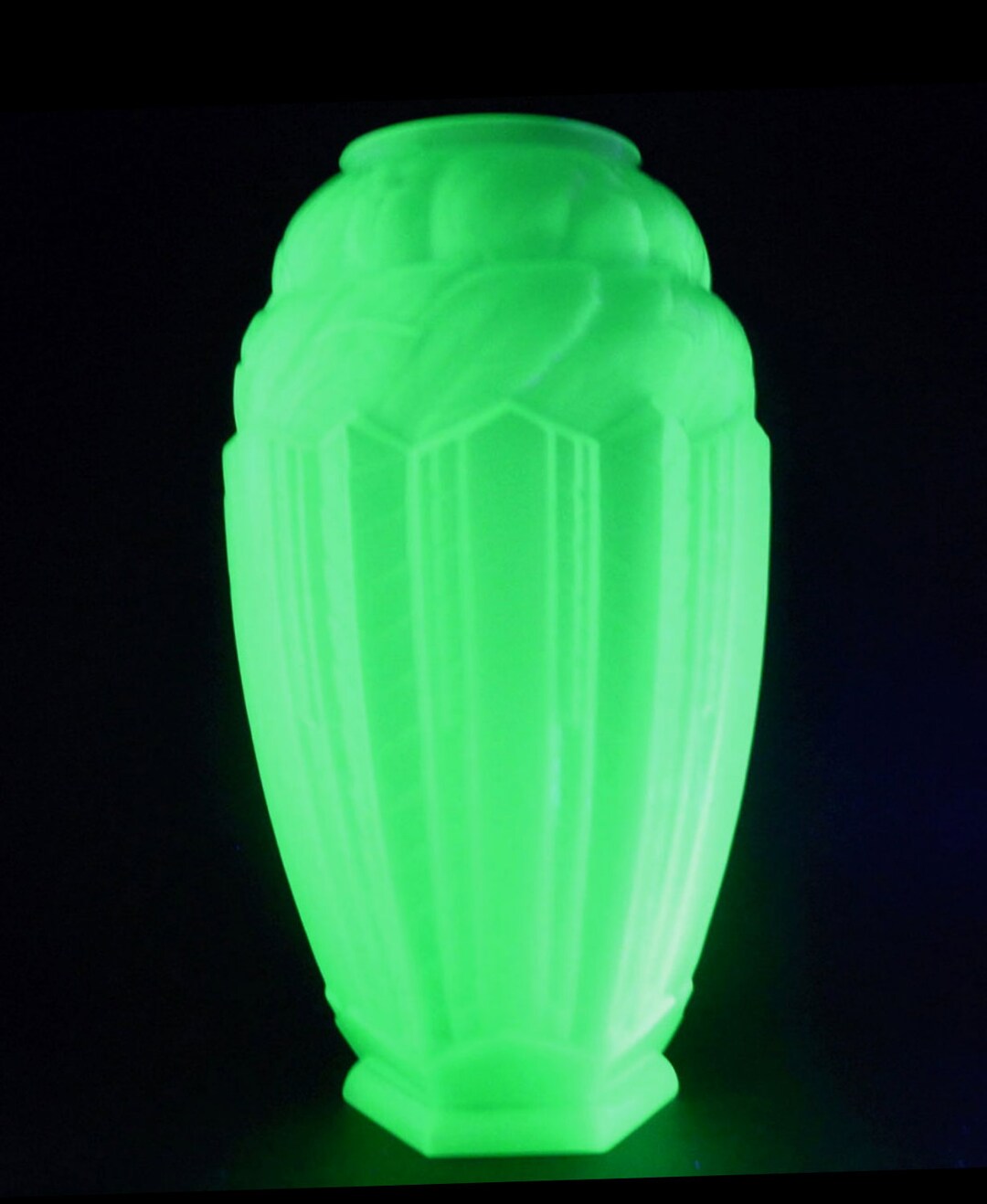 Jobling 1930s RARE Art Deco Jade Green Uranium Glass 'lambton' Vase ...