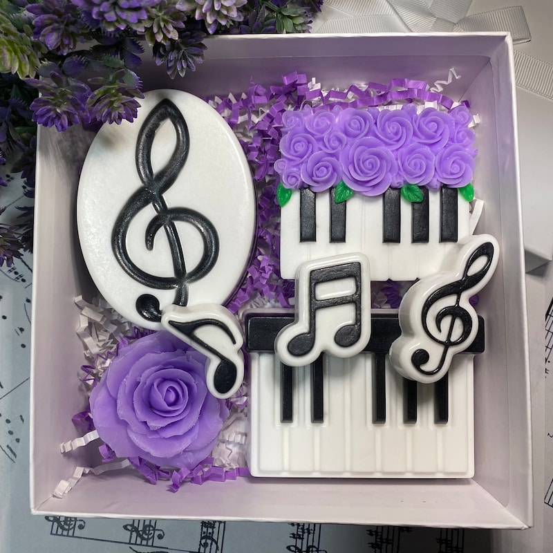 Music Gift - 60+ Gift Ideas for 2024