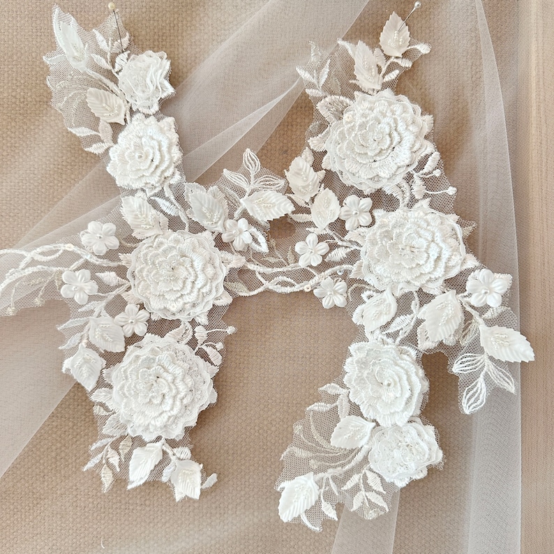 White 3D Embroidery Flower Lace Fabric, Beaded Sequin Applique Piece ...