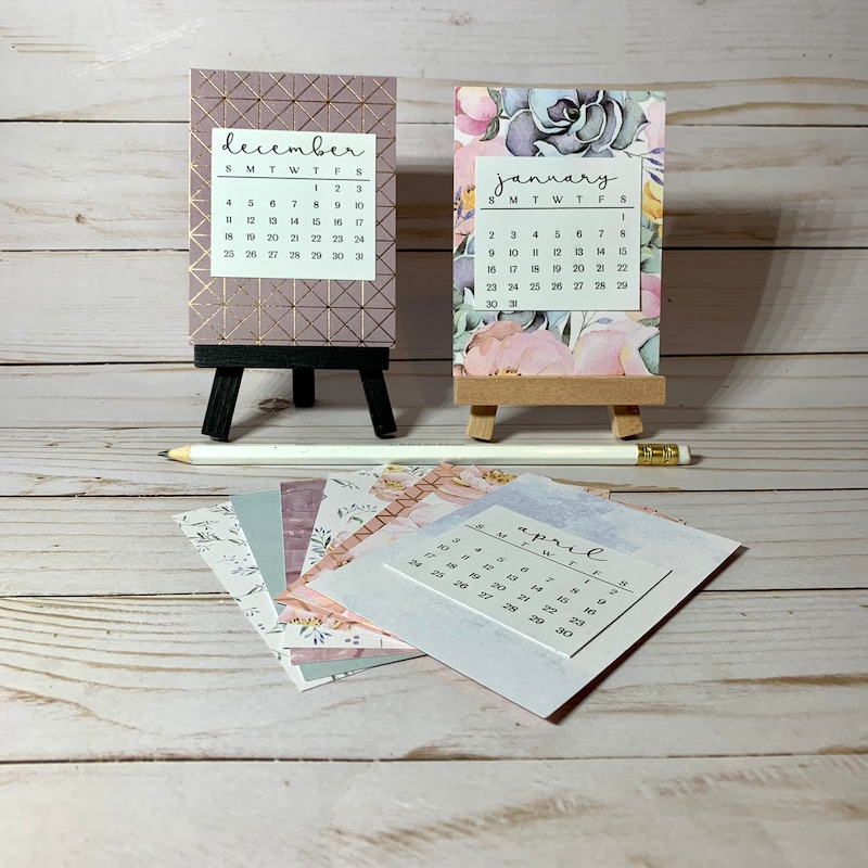 Easel Calendar - Etsy