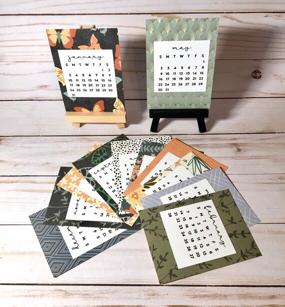Rolling calendar with easel Planner cards 2021 cubicle decor Office ...