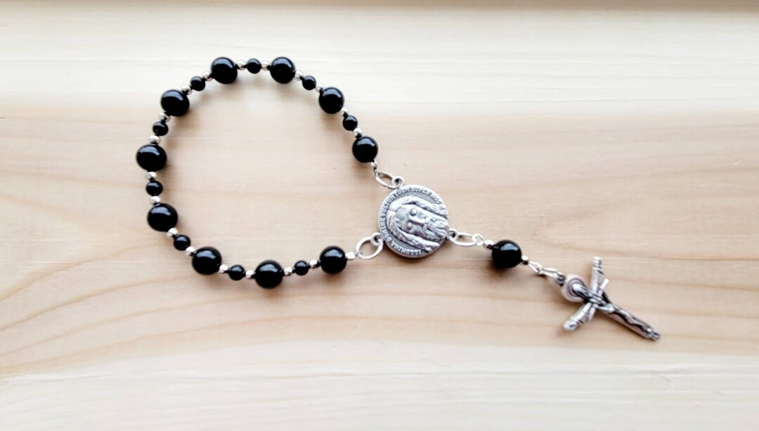 One Decade Rosary Jesus Holy Face Rosary & Holy Trinity Cross Pocket ...