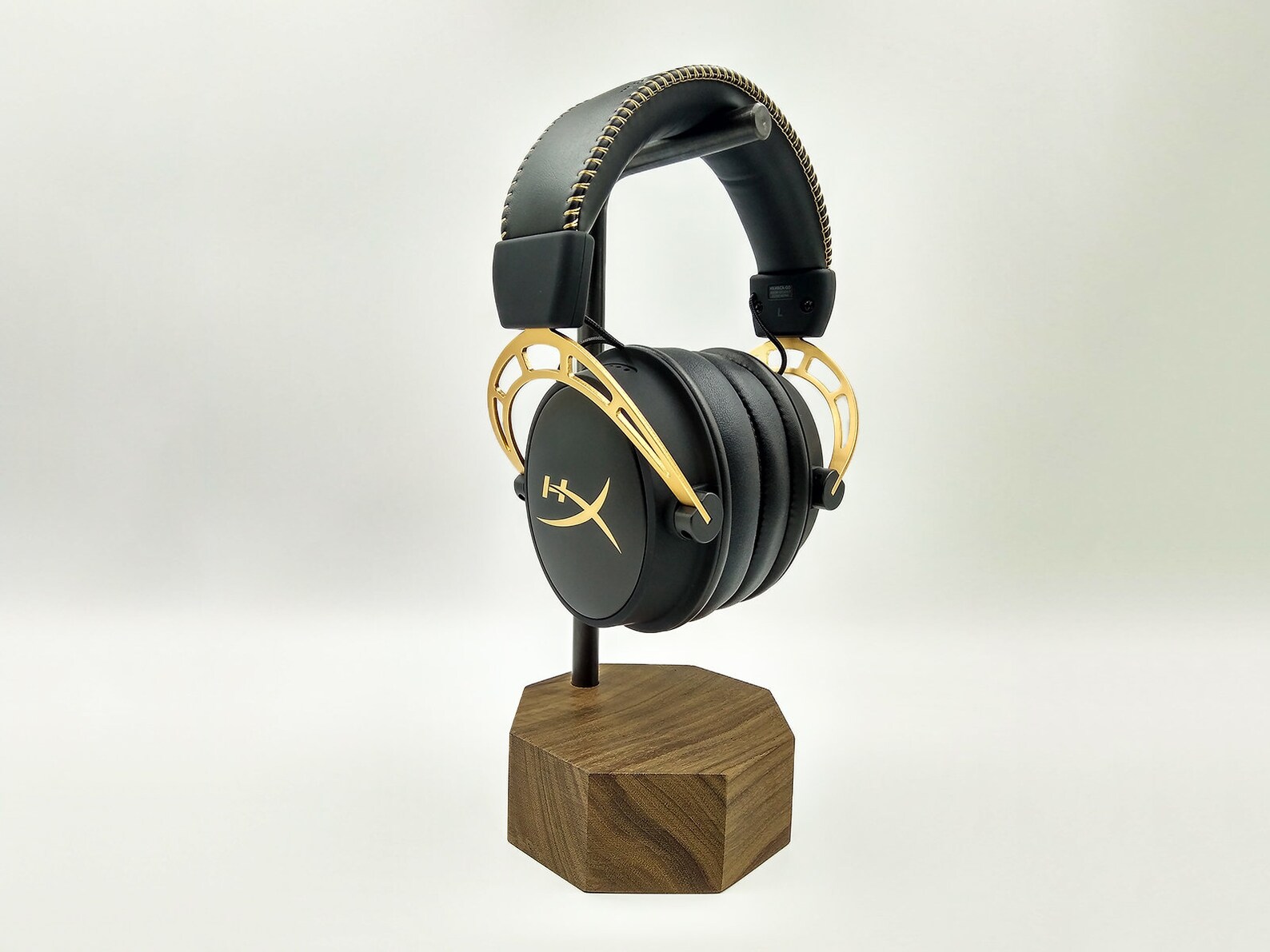 Wooden Headphones Stand. Wood Headset Hanger. Gamer Headphones - Etsy