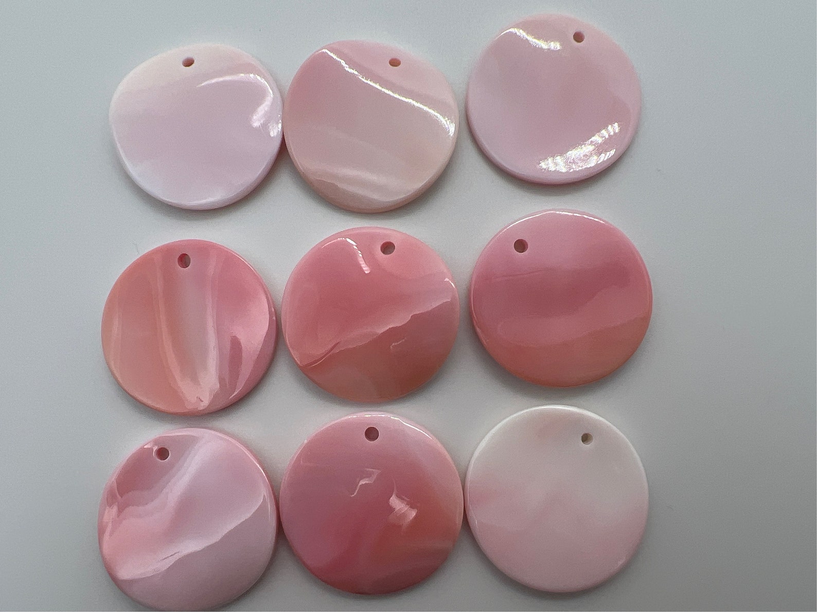Top Quality Natural Queen Conch Shell Round Pendant (extra/large/medium ...
