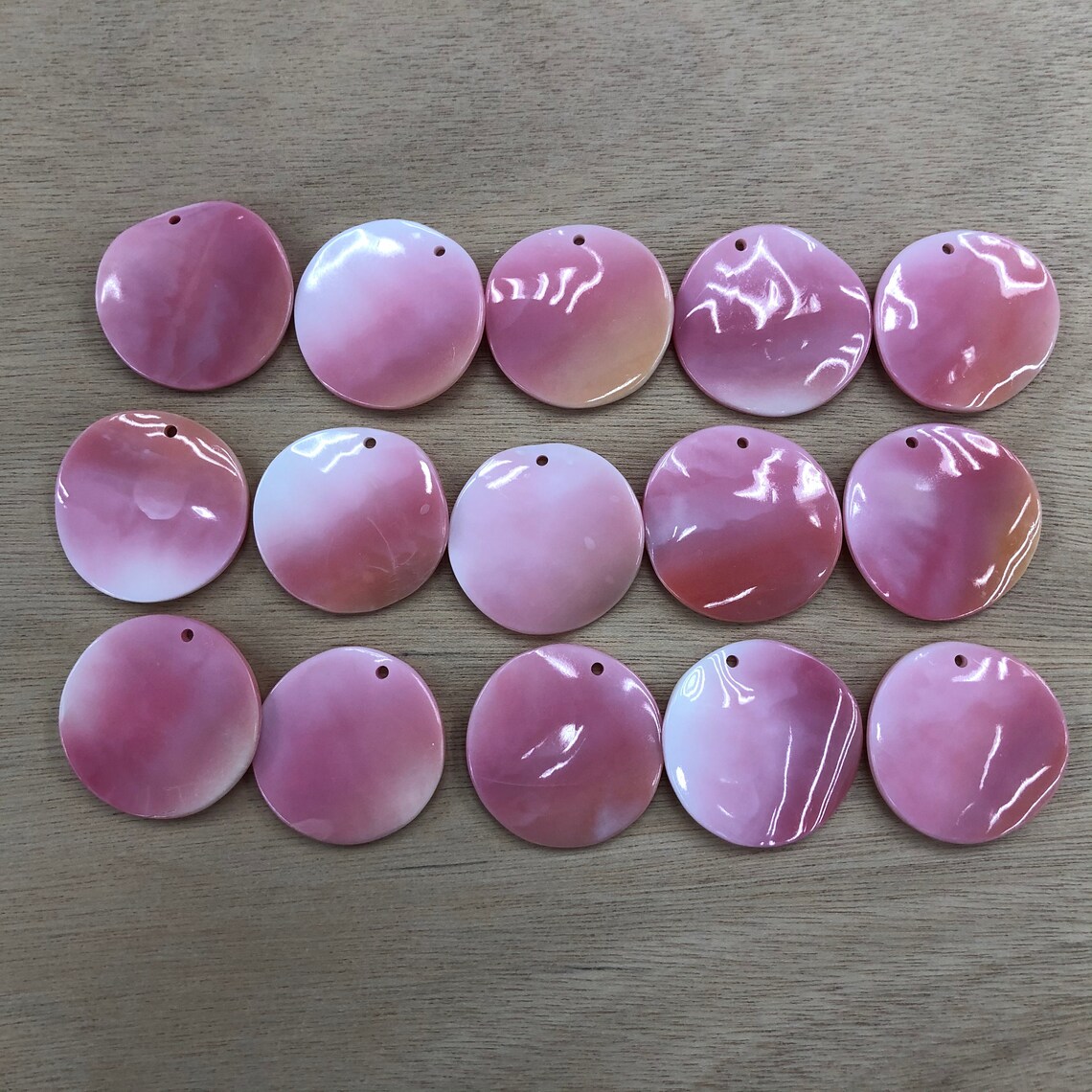 Top Quality Natural Queen Conch Shell Round Pendant (extra/large/medium ...