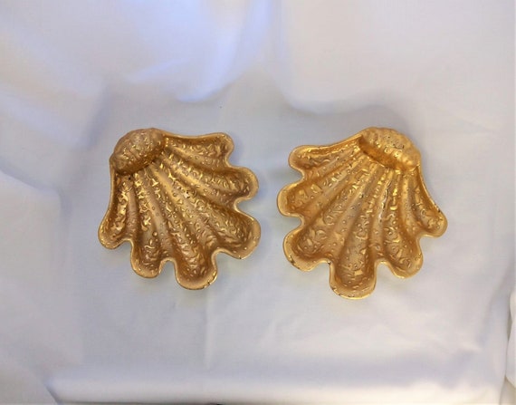 Weeping Bright Gold Clam Shell Trinket Dishes - 22k -… - Gem