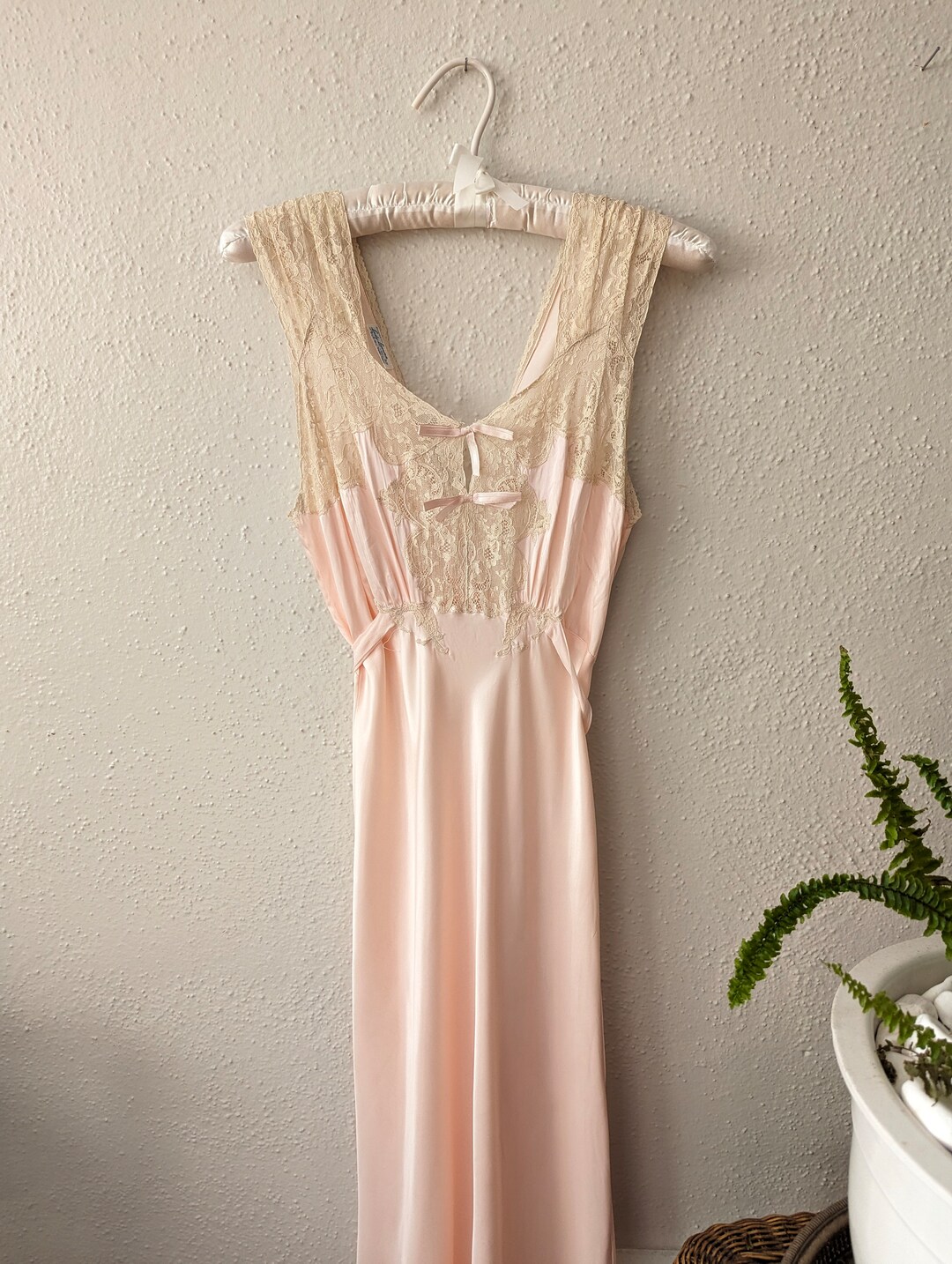 Vintage 1940s Lady Leonora Lingerie Bur-mil Quality Rayon Lace Bias Cut ...