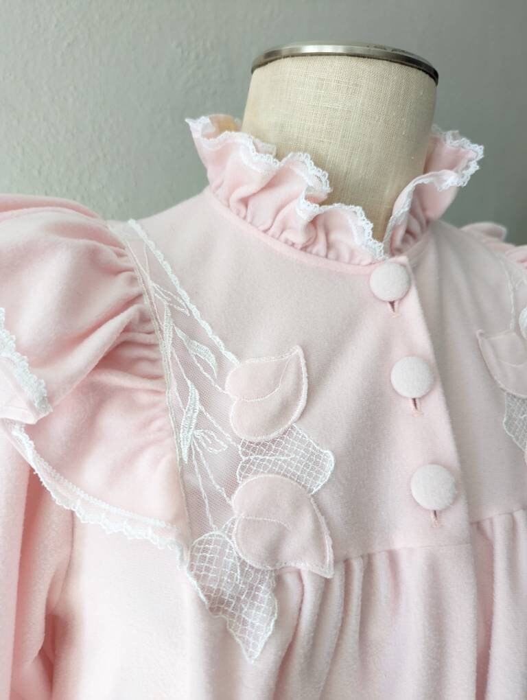 Gilligan O'malley Vintage Pink Flannel High Neck Frilly Robe Size Small ...