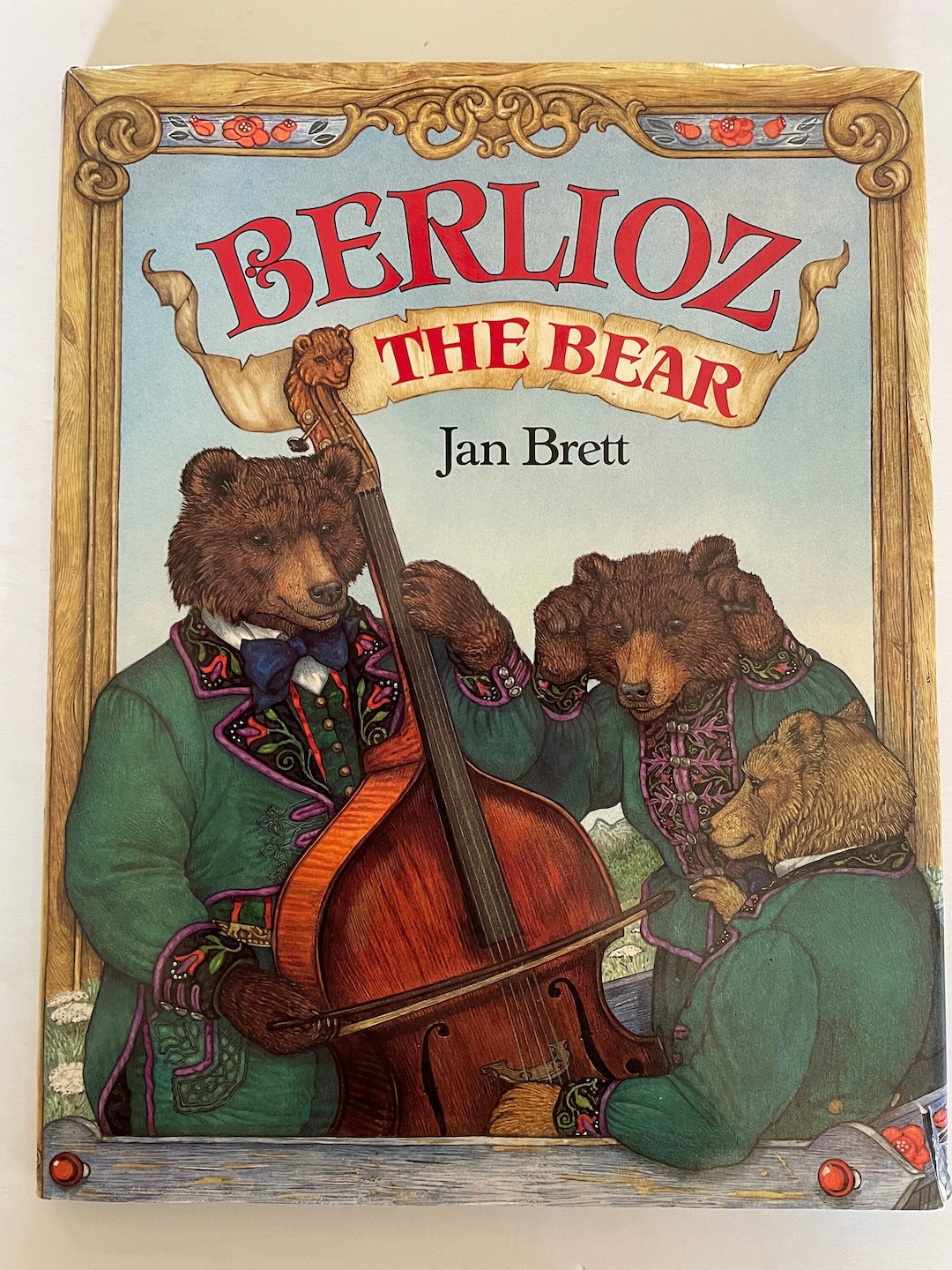 Berlioz the Bear by Jan Brett, First Edition First Printing - Etsy