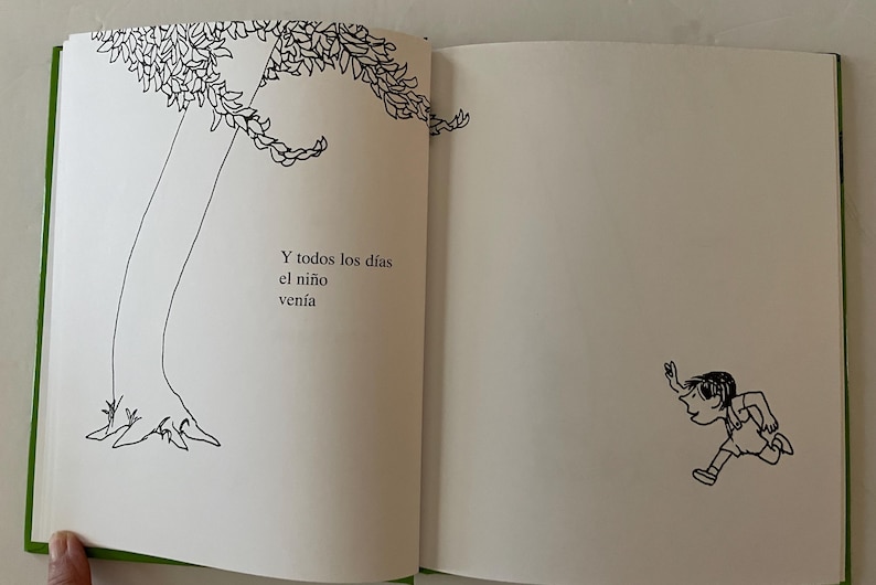 El Arbol Generoso / the Giving Tree Por Shel Silverstein, 1964 Spanish ...