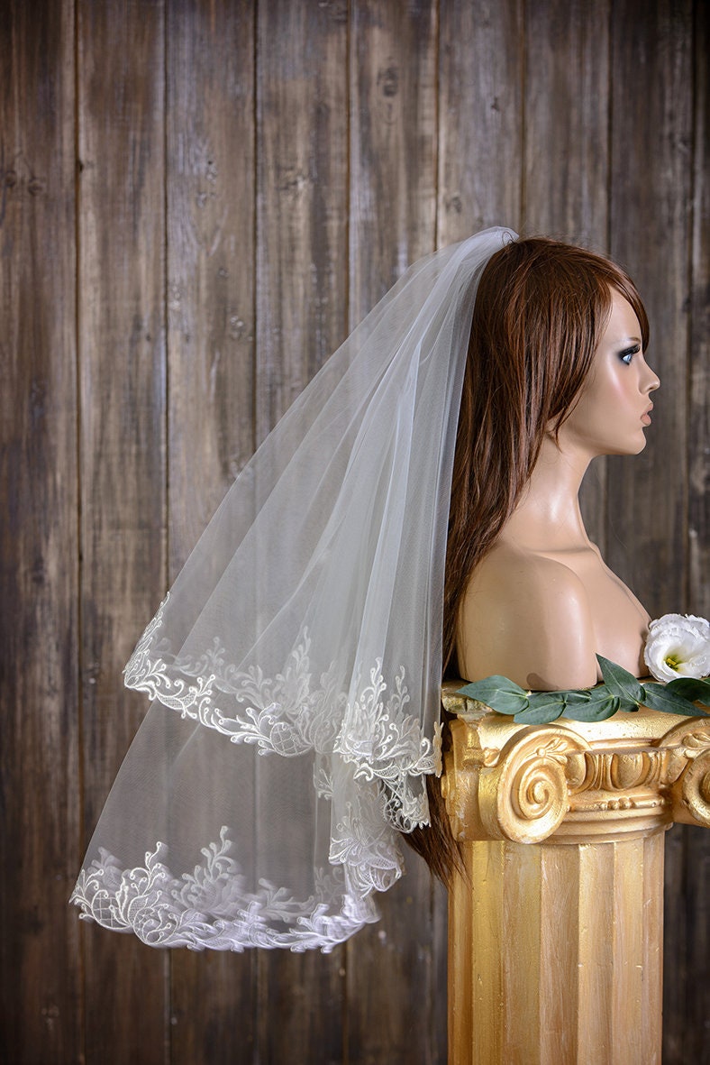 Bridal Veil Lace VeilMantilla VeilVeil in 2 tiers. | Etsy