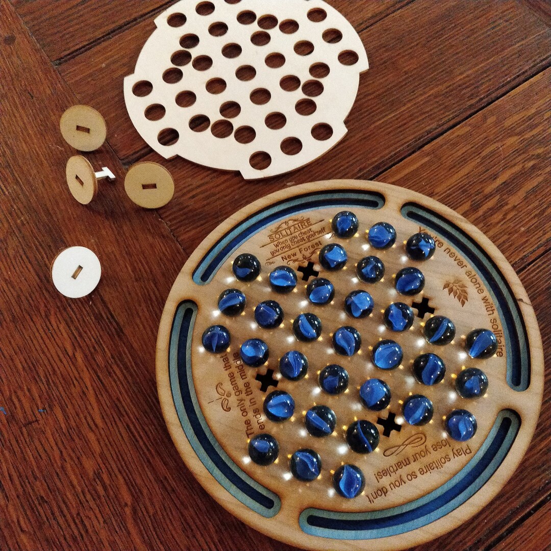 Solitaire Board. Plans for a Locking Multi-layer Board Using 16mm ...