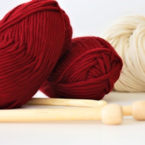 Super Chunky Knitting Yarn Ruby Red Merino Wool Super Bulky - Etsy UK