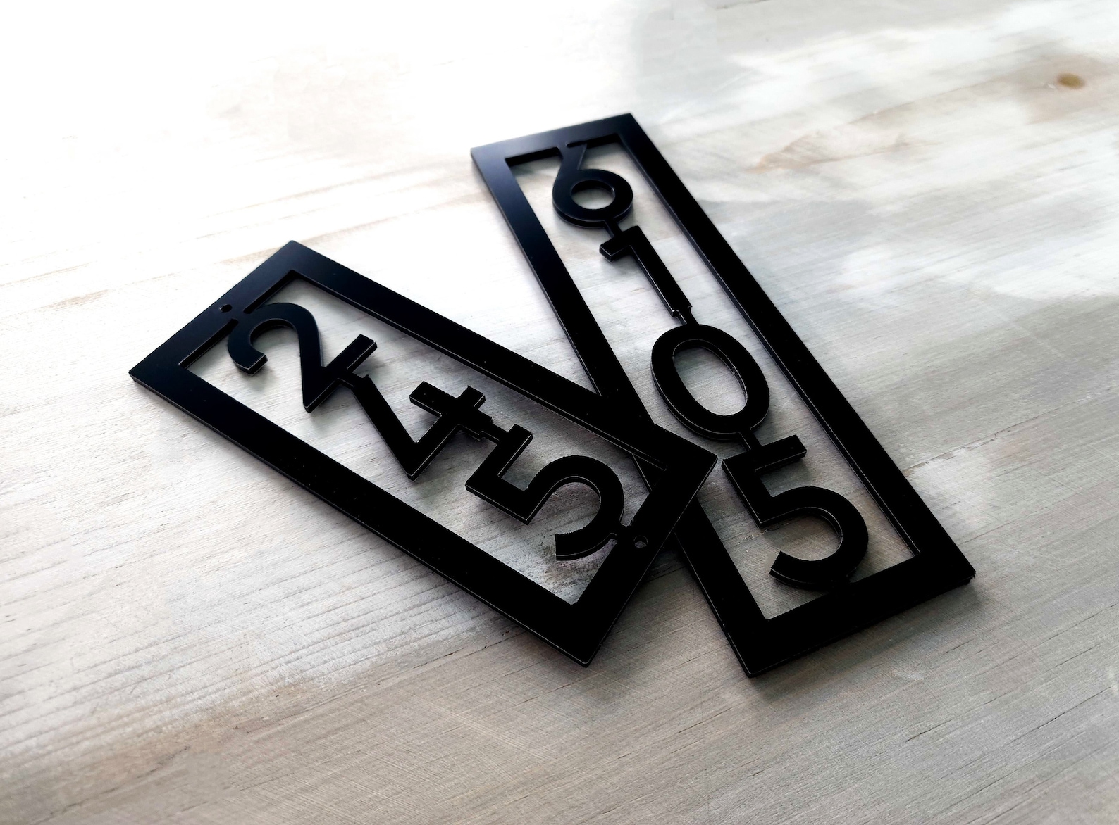 Vertical Number Signs. Custom Vertical Number Plaque. Modern Apartment ...
