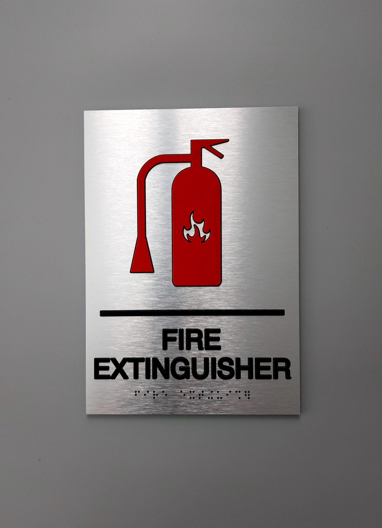 Fire Extinguisher Sign With Red Symbol. ADA Compliant Fire Extinguisher ...