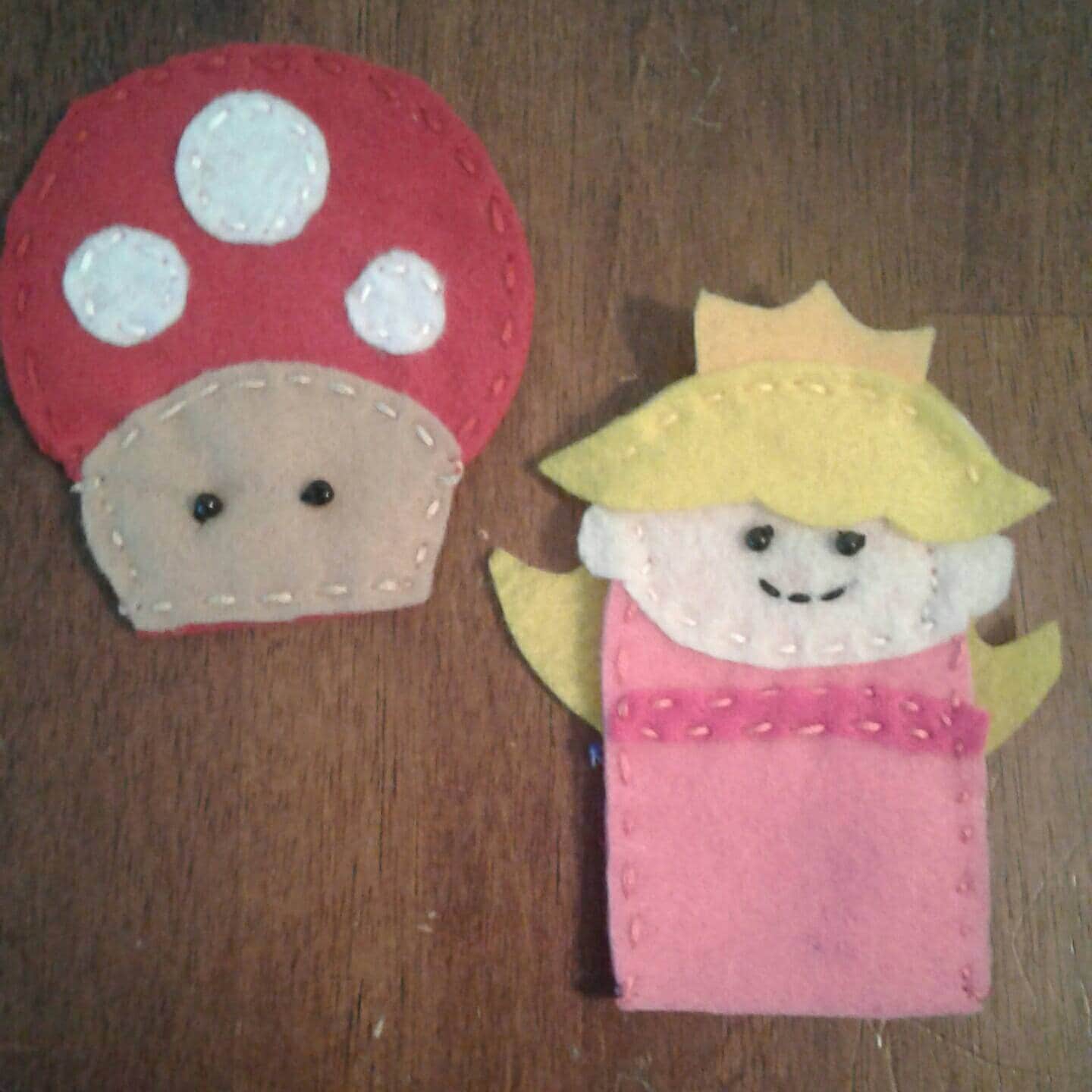 Mario Bros Inspired Set of 5 Finger Puppets! Mario, Luigi, Princess ...