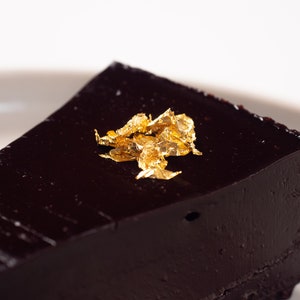 Edible Gold Flakes for Garnish and Food Decoration - Etsy