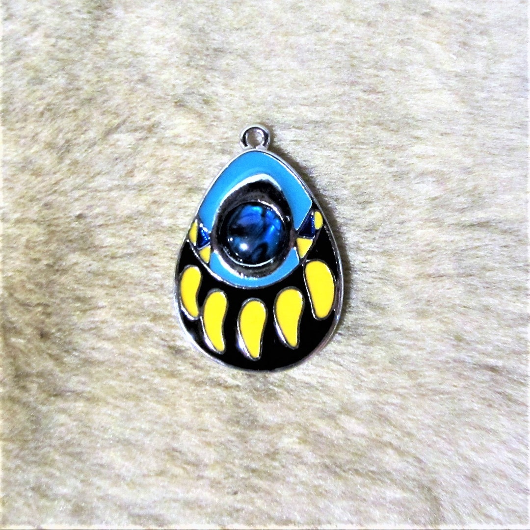 Pacific North West Coast First Nations 'paw Print' Abalone Pendant ...
