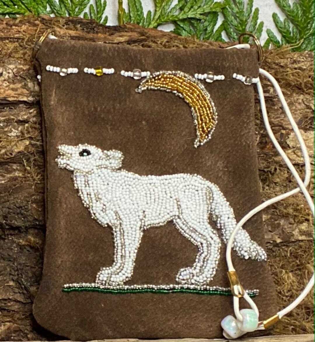 Nuu Chah Nulth First Nation 'white Wolf' Beaded Suede Medicine Bag ...