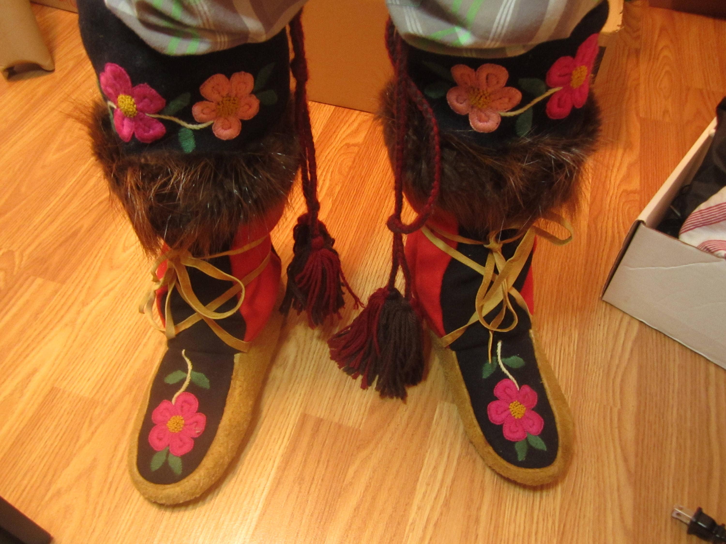 NOS Authentic Inuit Eskimo Mukluks Boots Fully Handmade hide | Etsy