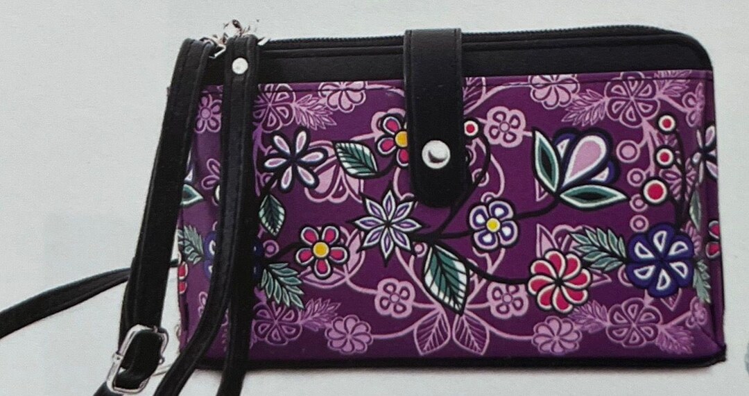 Ojibway Lac Seul First Nation 'florals' Smartphone Crossbody Bag Purse ...