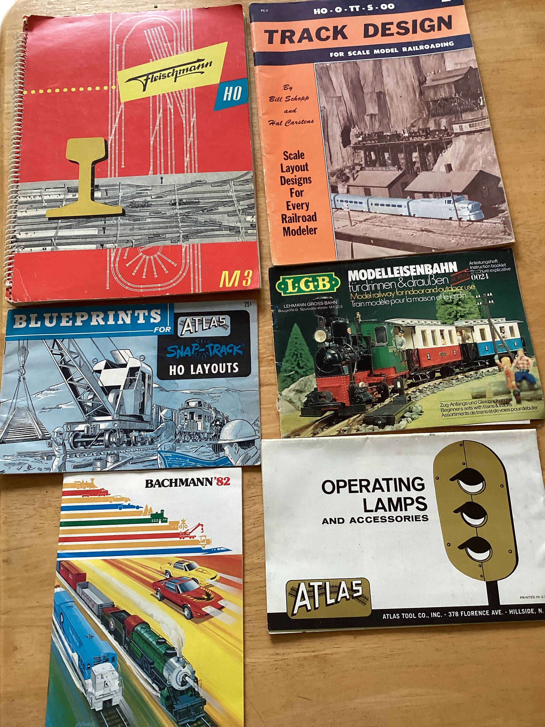 HO Scale Train Track Layouts, Wiring, Scenery, Etc. Please See Photos ...