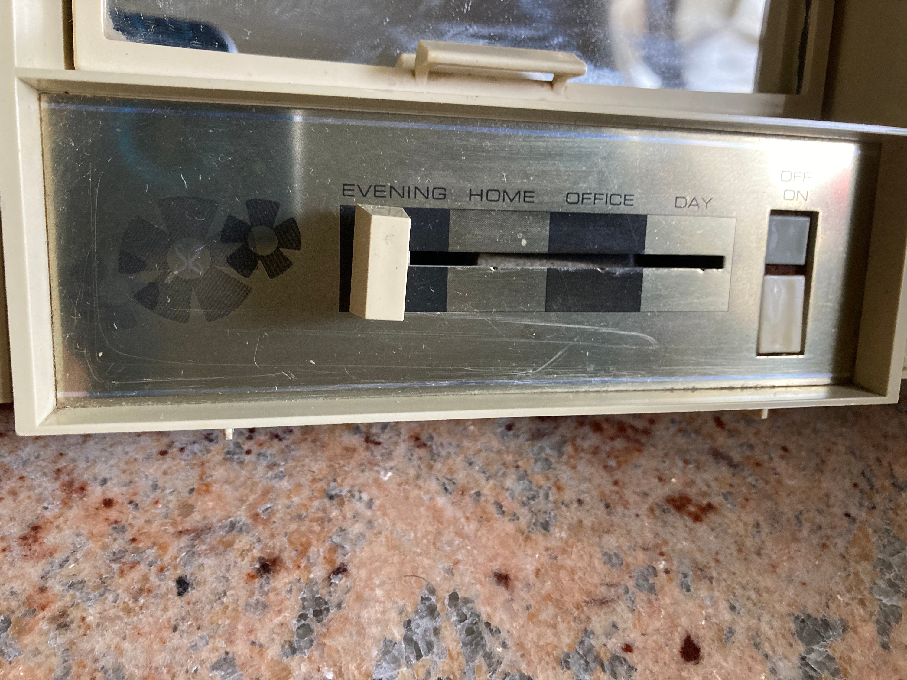 Vintage 1970s Sears & Roebuck Light up Make-up Vanity Mirror Model 344. ...